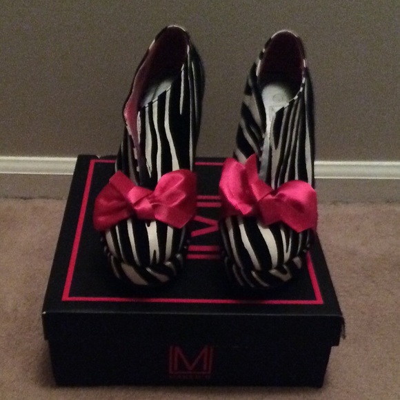 Maker’s | Shoes | Makers Zebra Print Wedges With Pink Bow | Poshmark